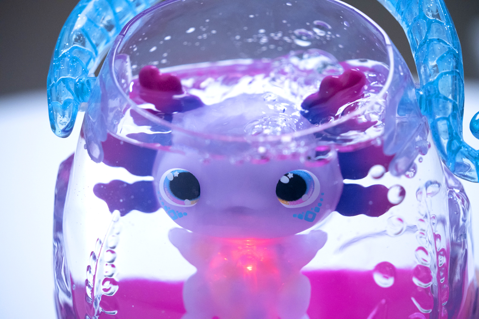Animagic Let's Glo Axolotl Bubble Reef - Goliath